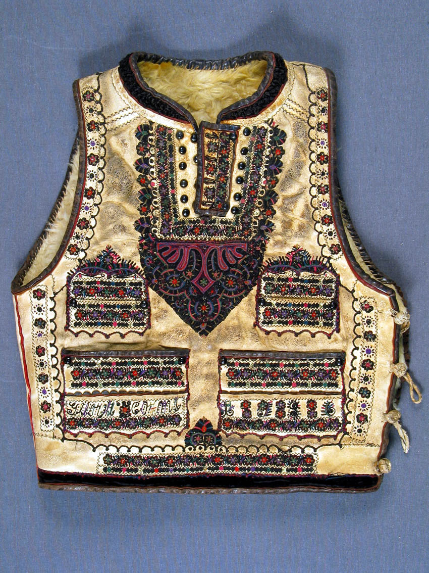 pieptar bărbătesc. Pieptar ardelenesc - INP, Bunuri culturale mobile ...